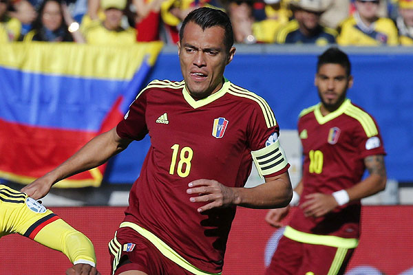 El volante Juan Arango anuncia su retiro de la selección venezolana