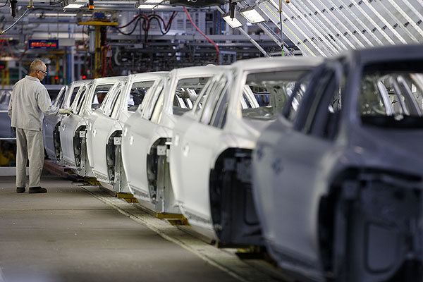 Gobierno francés asegura que otras tres empresas automotoras superarían ...