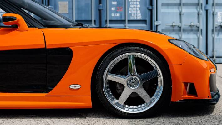 El icónico Mazda RX-7 de “Rápido y Furioso: Reto Tokio” se vende por más de un millón de dólares