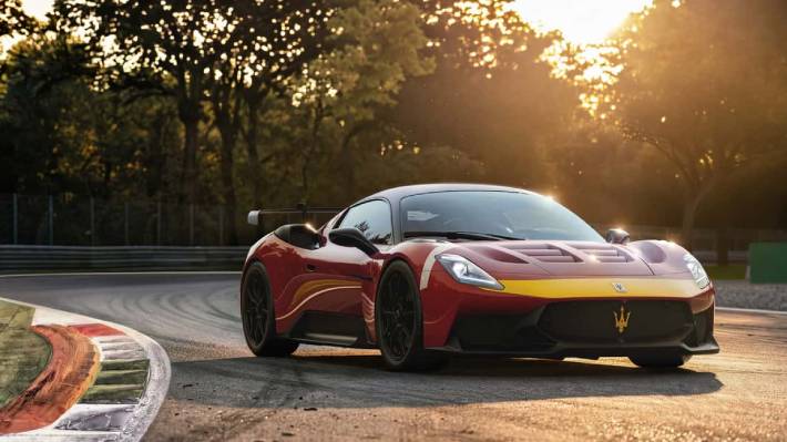 Maserati rinde homenaje a Fangio con una edición especial del GT2 ...